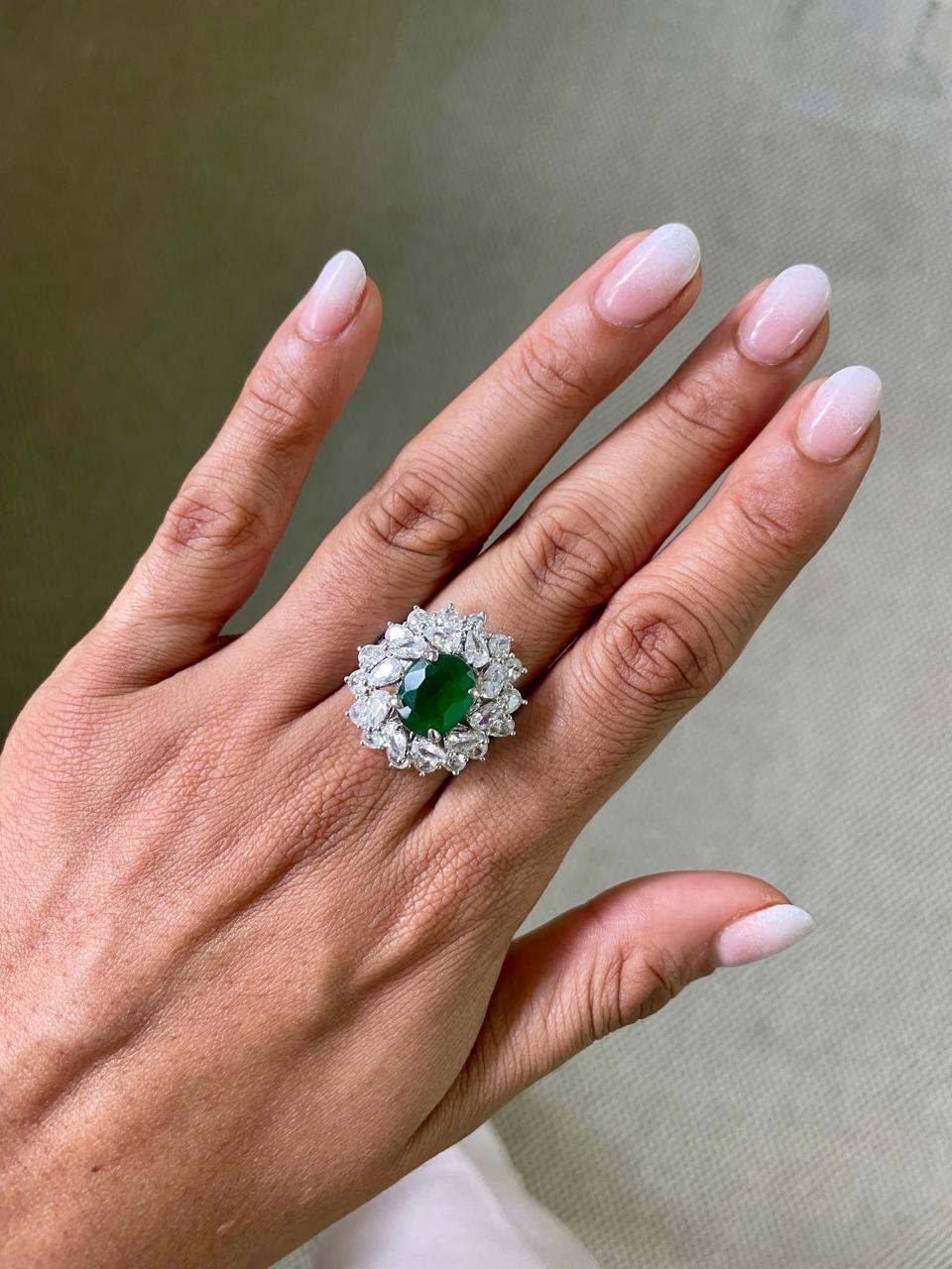 Oval Emerald Diamond Rim Ring – PRERTO E-COMMERCE PRIVATE LIMITED